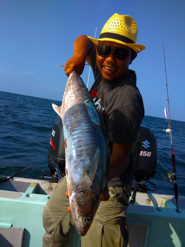 Trip Ikan Ebek Menjadi Pesta Ikan Tenggiri Dengan Ultralight Di Rompin ...